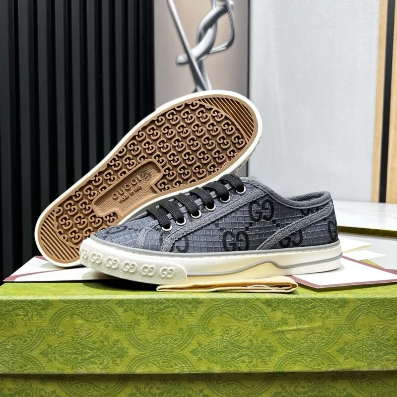 Indistinguishable Gucci Tennis 1977