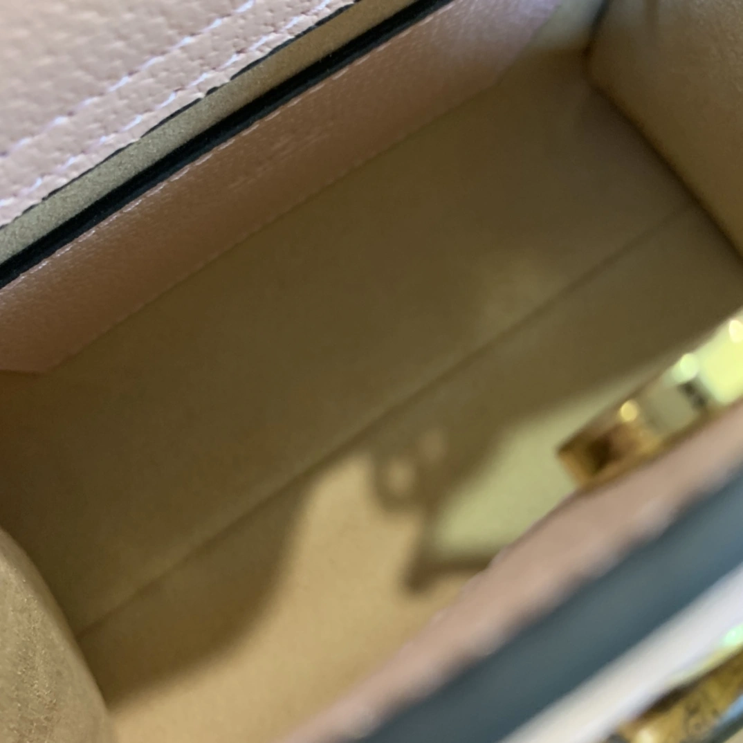 Inexpensive Gucci Top Handle Bags