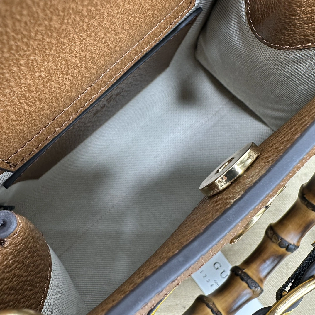 Top mirror Gucci Top Handle Bags