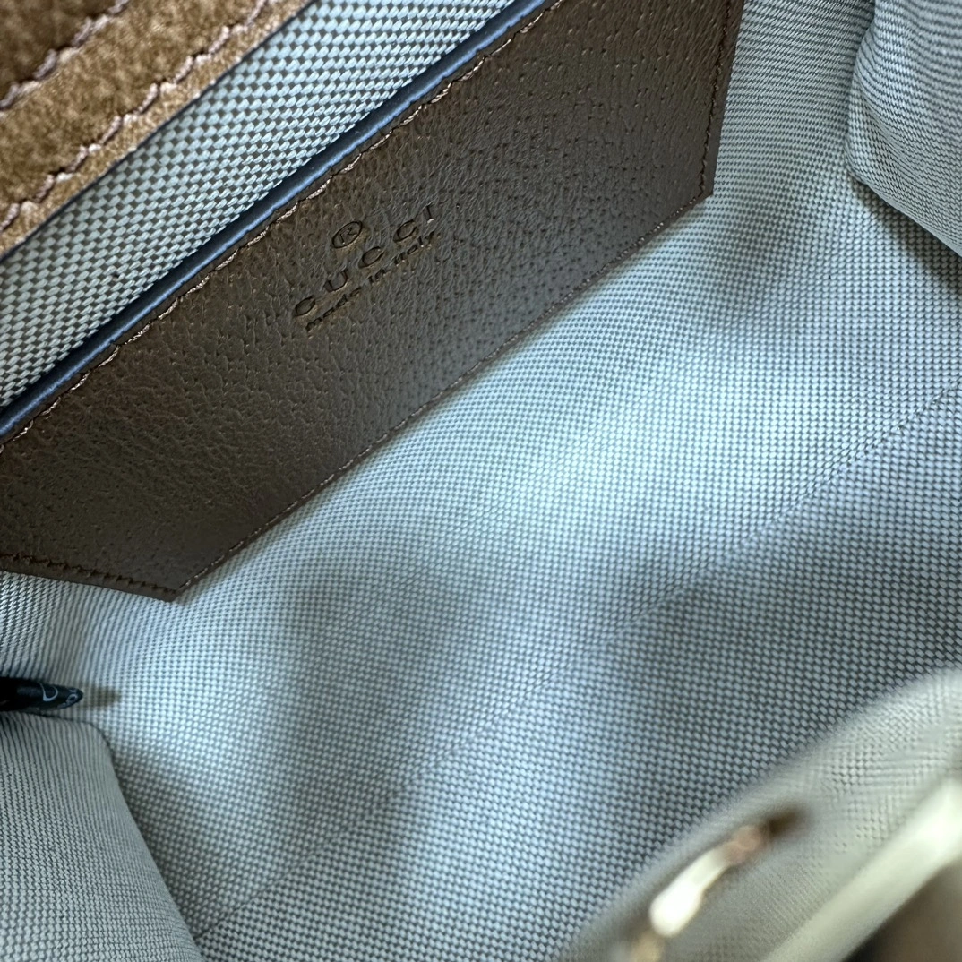Top mirror Gucci Top Handle Bags