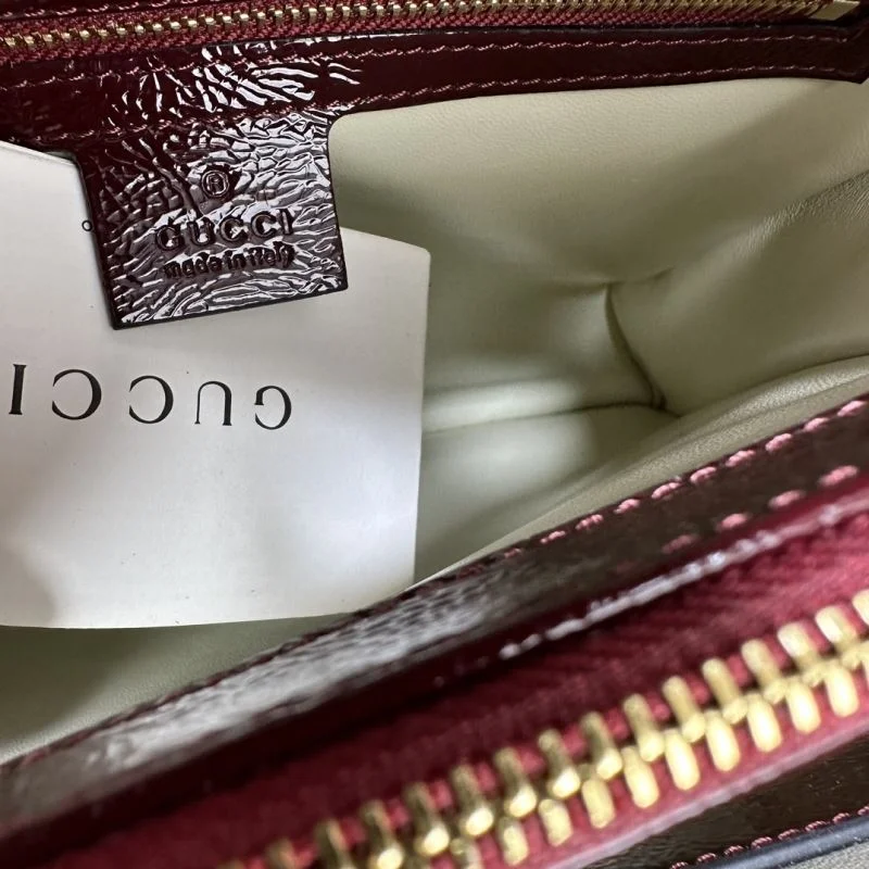 Accurate model Gucci Top Handle Bags