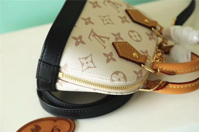 High accuracy Gucci Top Handle Bags