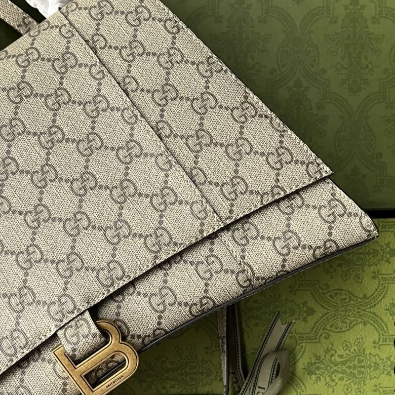 Top match Gucci Top Handle Bags