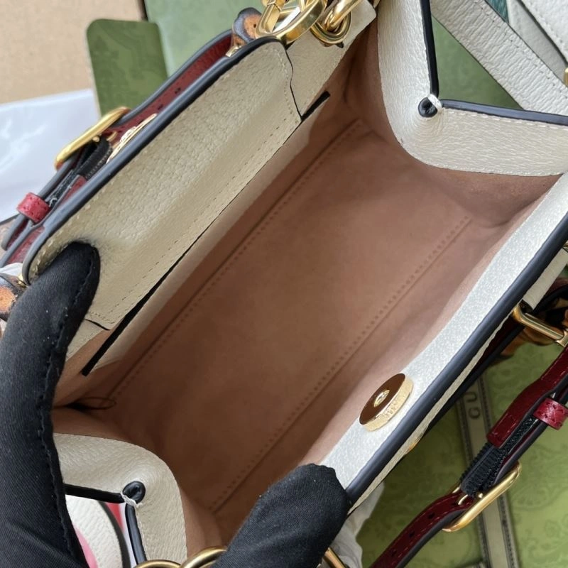 Accurate model Gucci Top Handle Bags