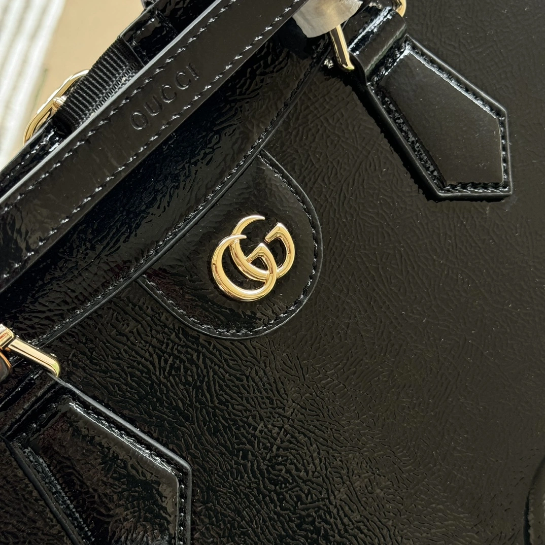 High fidelity Gucci Top Handle Bags