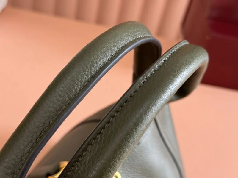 Accurate model Gucci Top Handle Bags