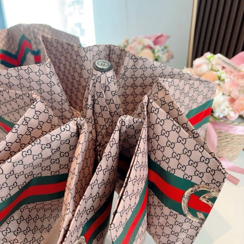 Value-priced Gucci Umbrella