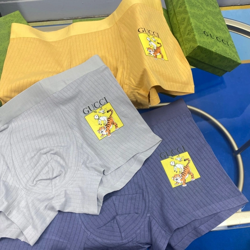 Accurate model Gucci Underwear