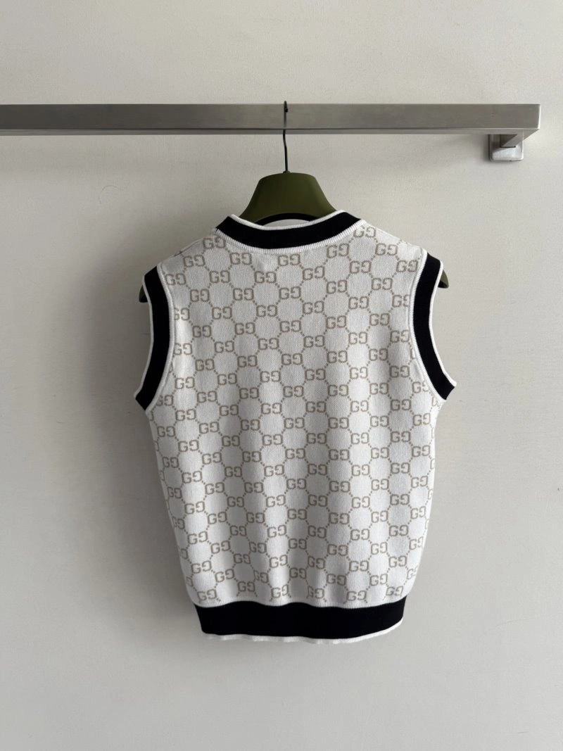 Top match Gucci Vest