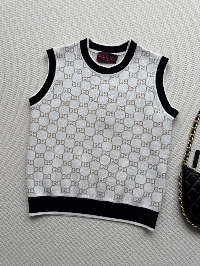 Top match Gucci Vest