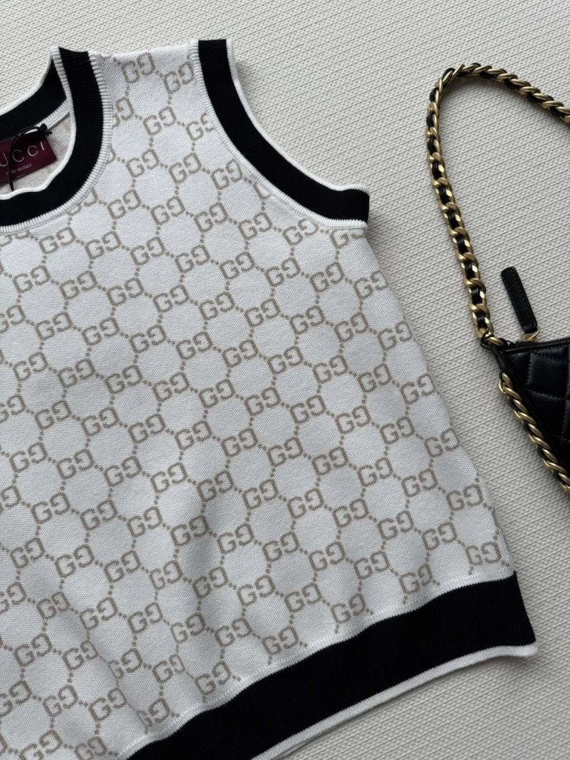 Top match Gucci Vest