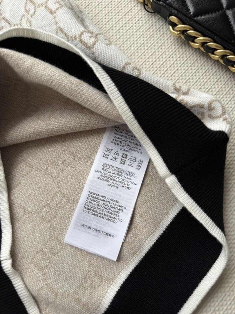 Top match Gucci Vest