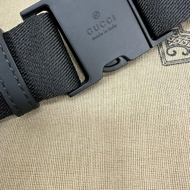 Low-cost Gucci Waist Chest Packs