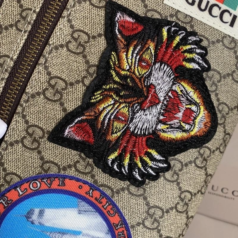Accurate model Gucci Waist Chest Packs