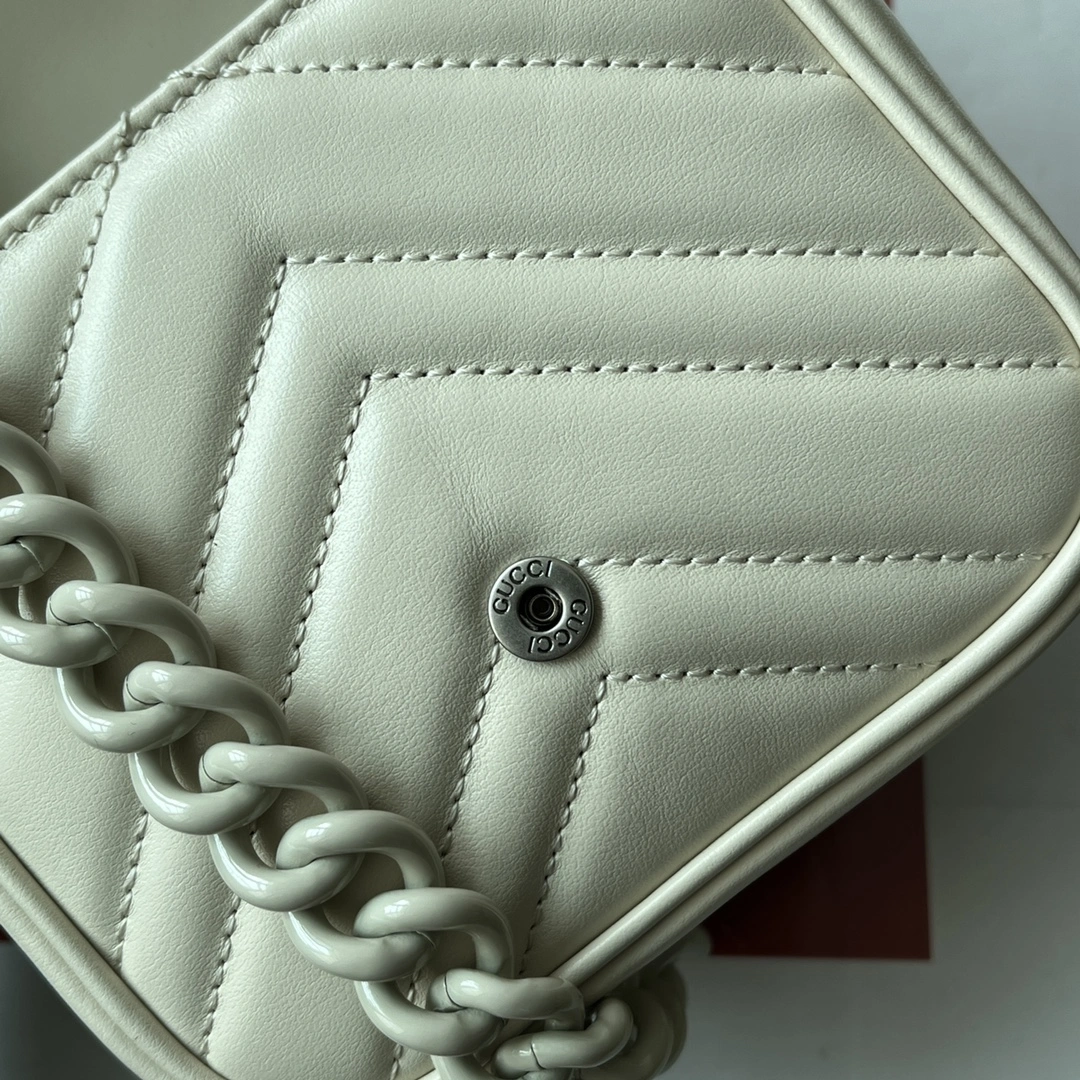 Discounted Gucci Waist Chest Packs
