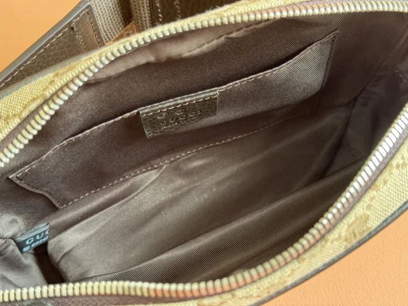 Cut-rate Gucci Waist Chest Packs