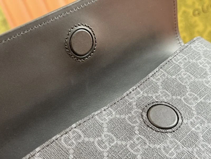 Inexpensive Gucci Waist Chest Packs