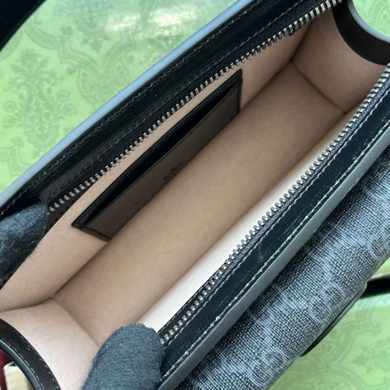 Discounted Gucci Waist Chest Packs