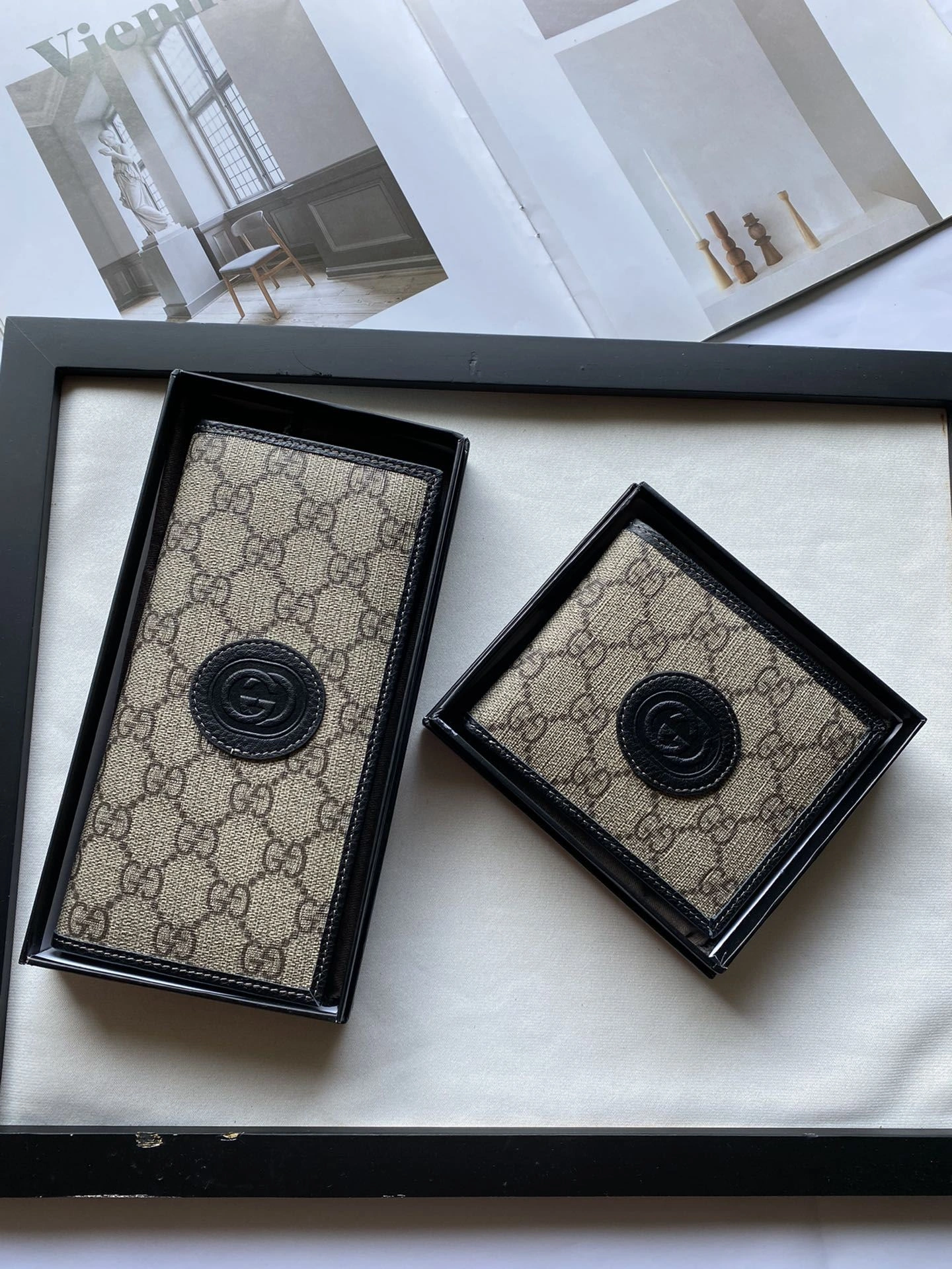 Indistinguishable Gucci Wallets Purse