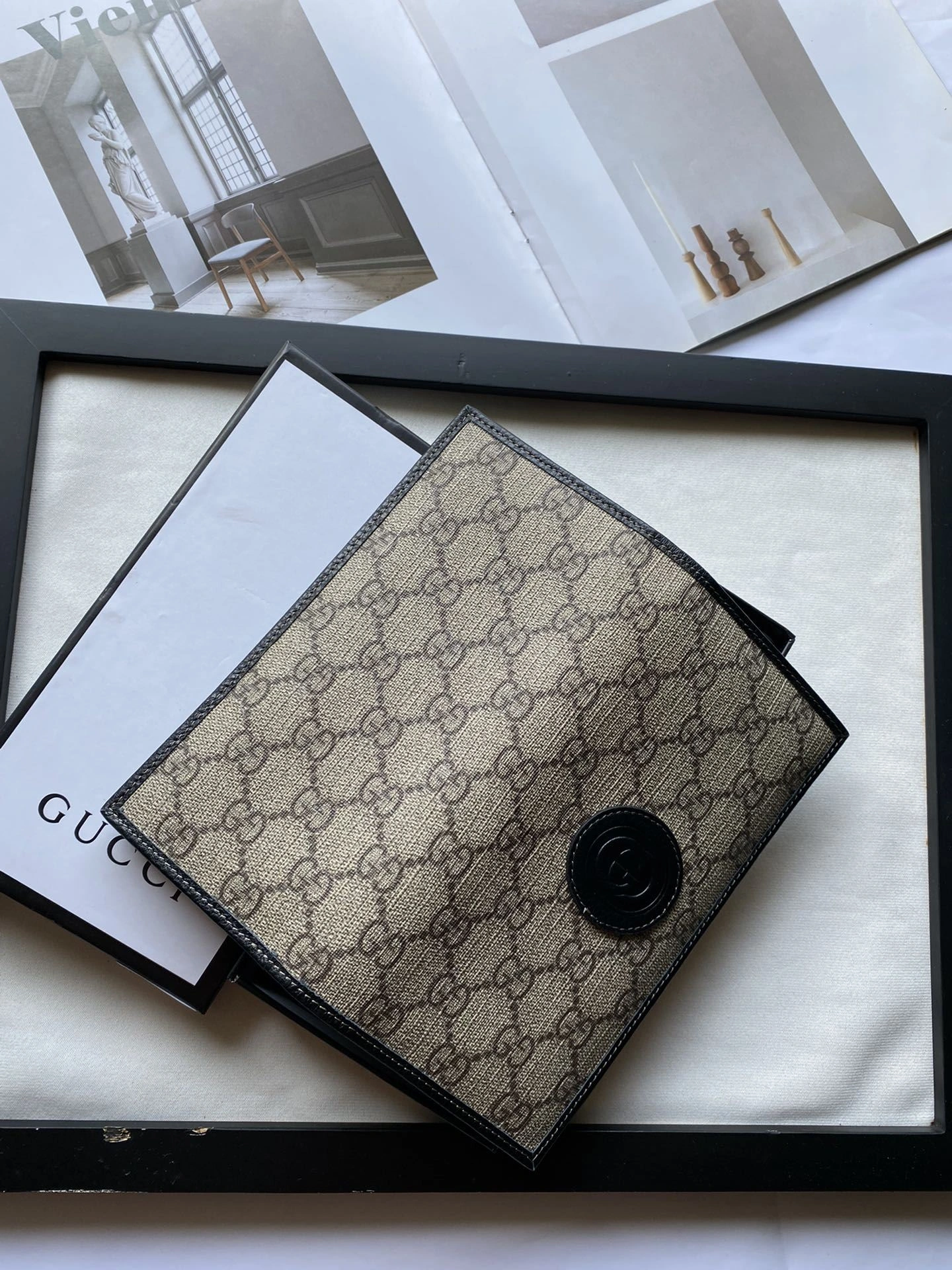 Indistinguishable Gucci Wallets Purse