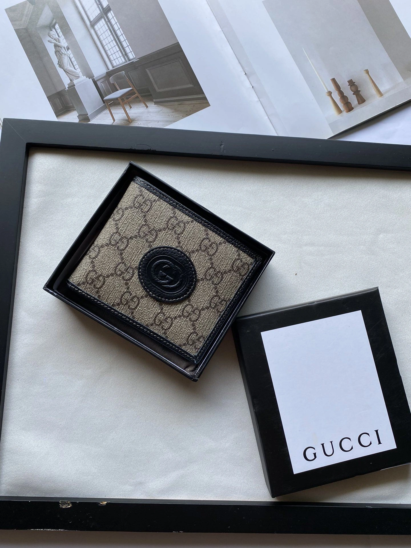 Indistinguishable Gucci Wallets Purse
