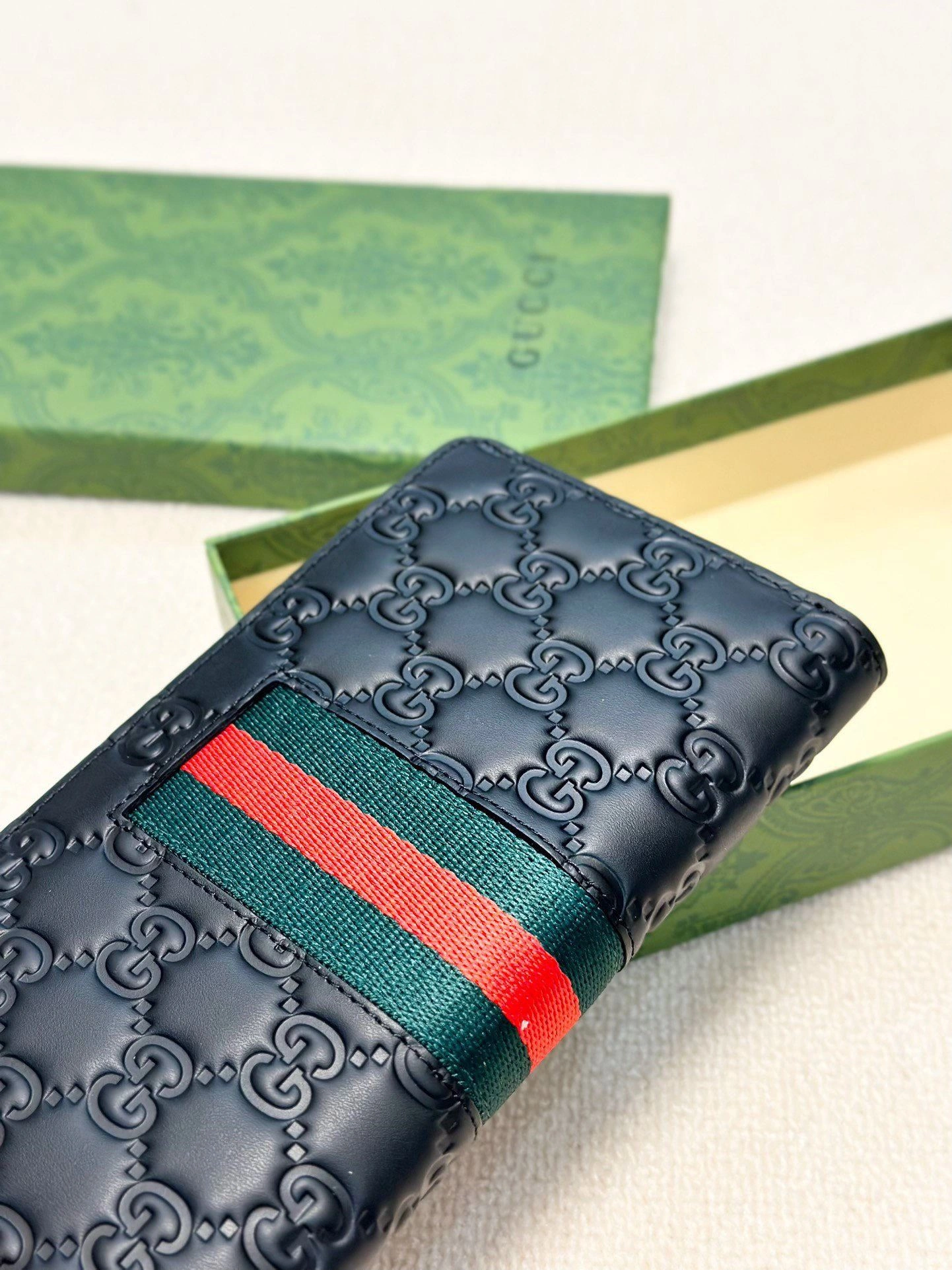 Accurate model Gucci Wallets Purse