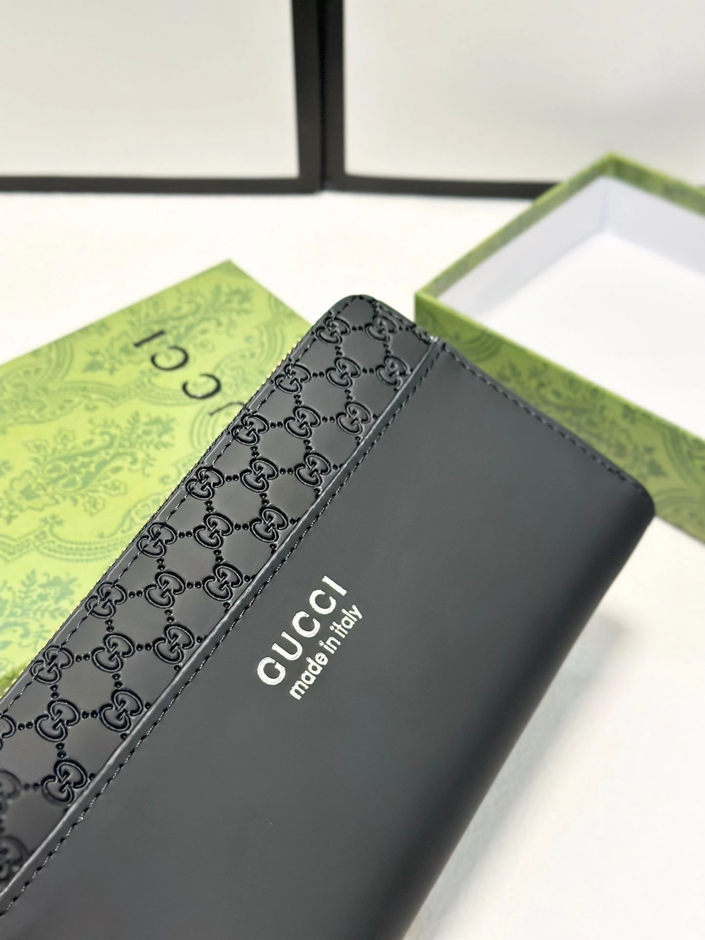 Reasonably priced Gucci Wallets Purse