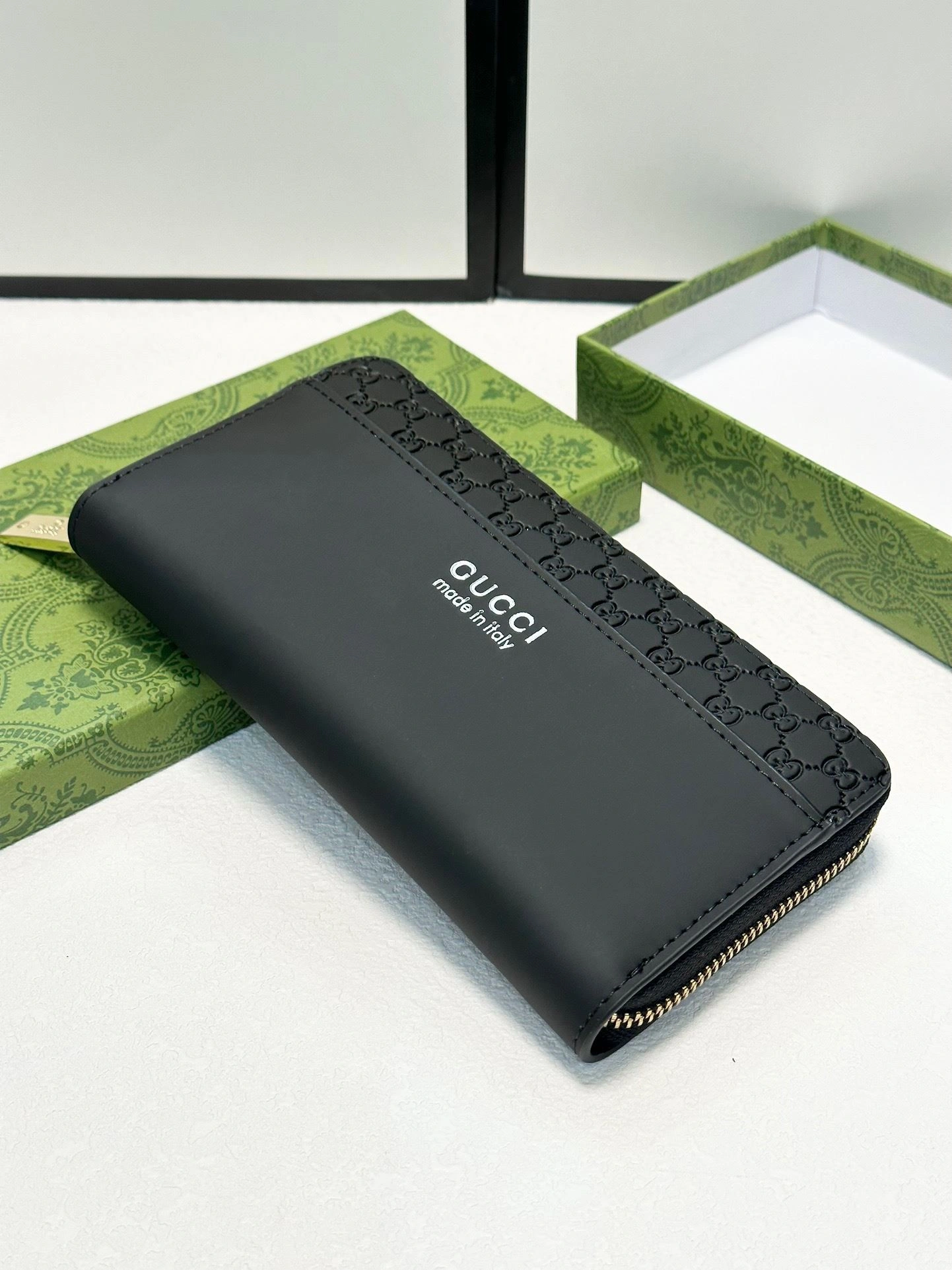 Reasonably priced Gucci Wallets Purse