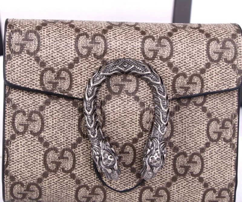 Indistinguishable Gucci Wallets Purse