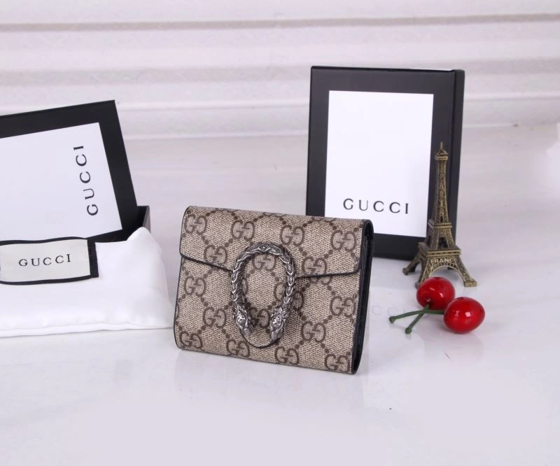Indistinguishable Gucci Wallets Purse