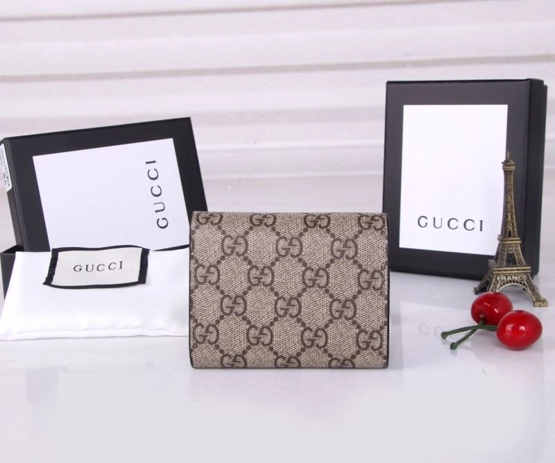 Indistinguishable Gucci Wallets Purse
