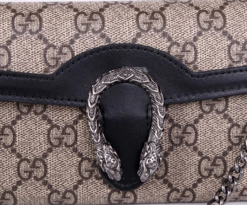 Indistinguishable Gucci Wallets Purse