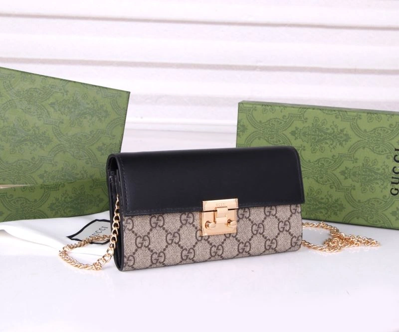 Indistinguishable Gucci Wallets Purse