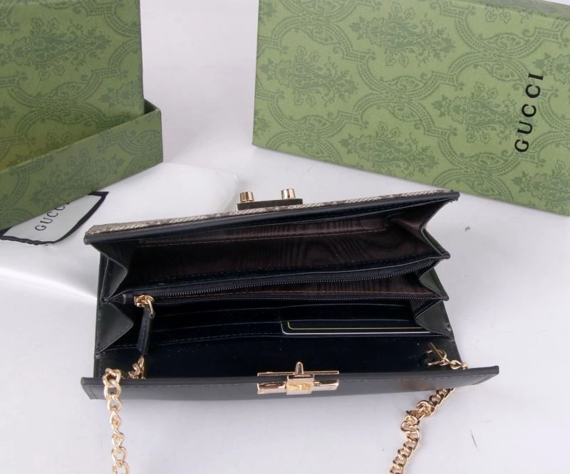 Indistinguishable Gucci Wallets Purse