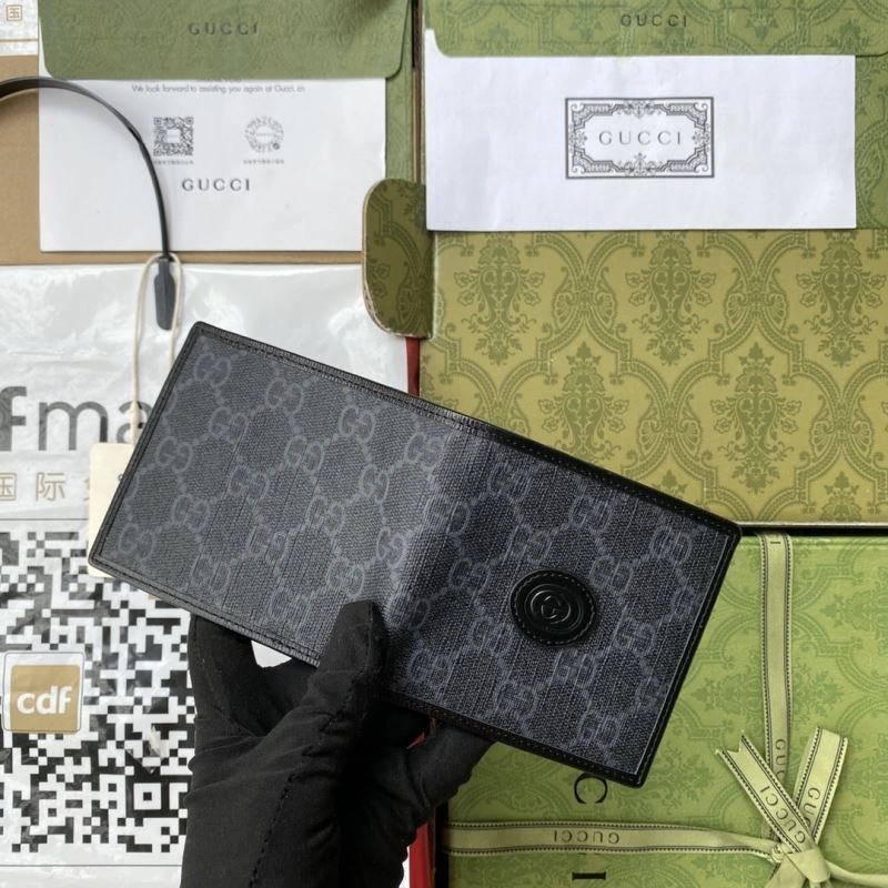 Indistinguishable Gucci Wallets Purse