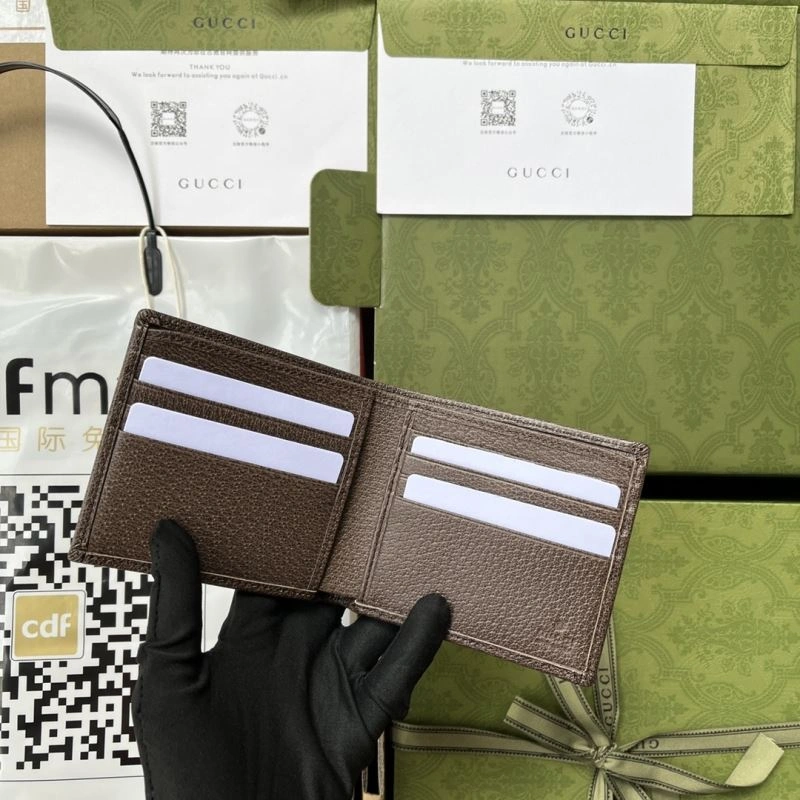 Indistinguishable Gucci Wallets Purse