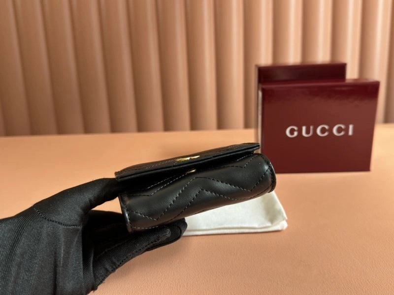 Indistinguishable Gucci Wallets Purse