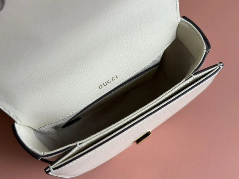 Indistinguishable Gucci Wallets Purse