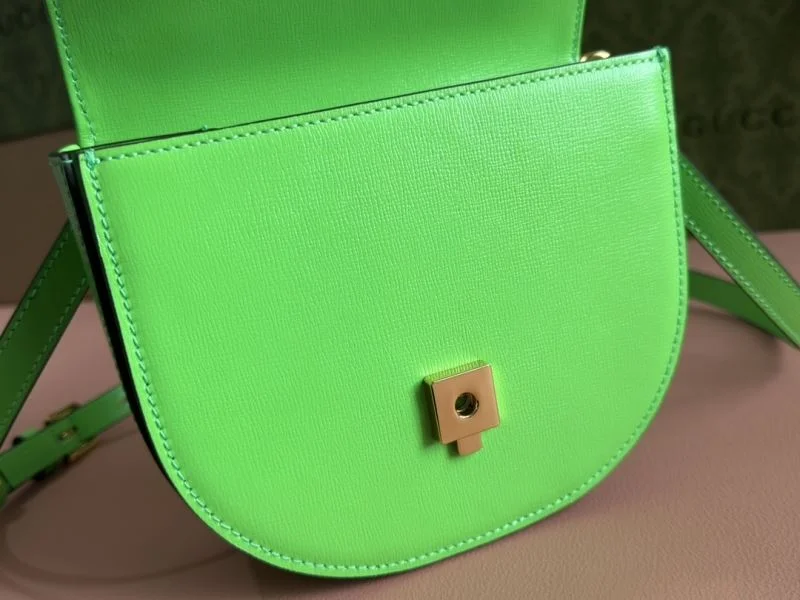 Indistinguishable Gucci Wallets Purse