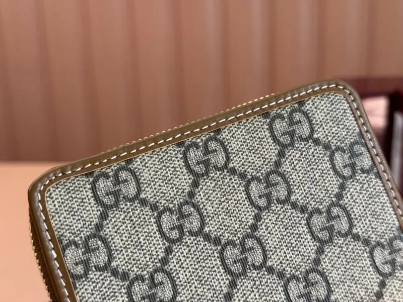 Authentic Gucci Wallets Purse
