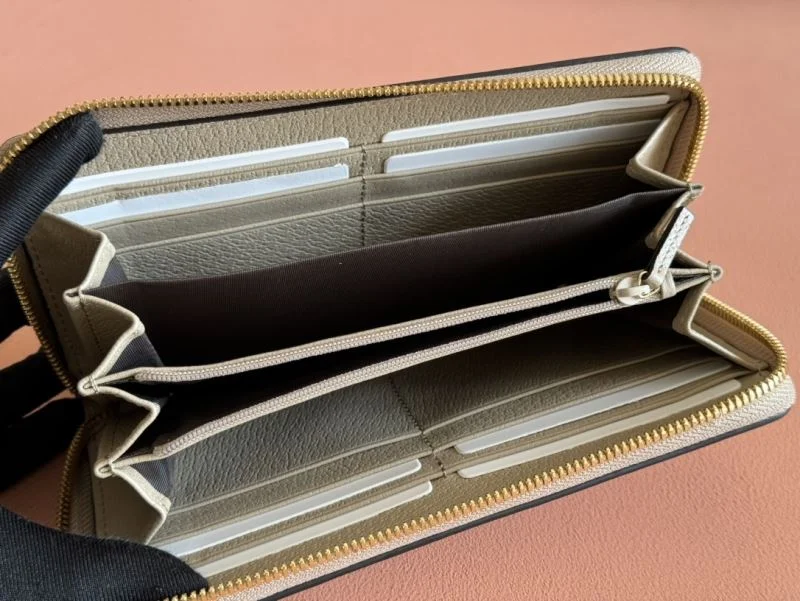 Budget-friendly Gucci Wallets Purse