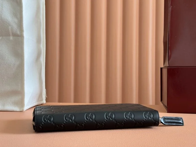 Authentic Gucci Wallets Purse