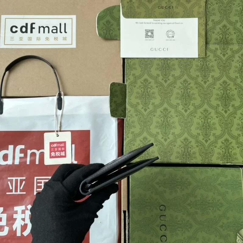 Reasonably priced Gucci Wallets Purse