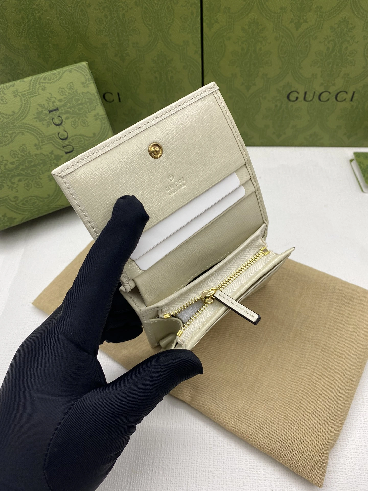 Brand-authenticated Gucci Wallets Purse