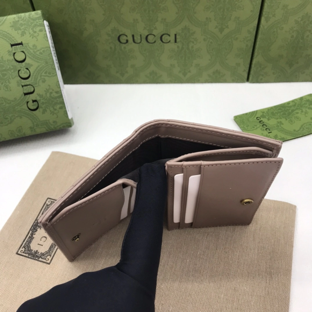 Authentic Gucci Wallets Purse
