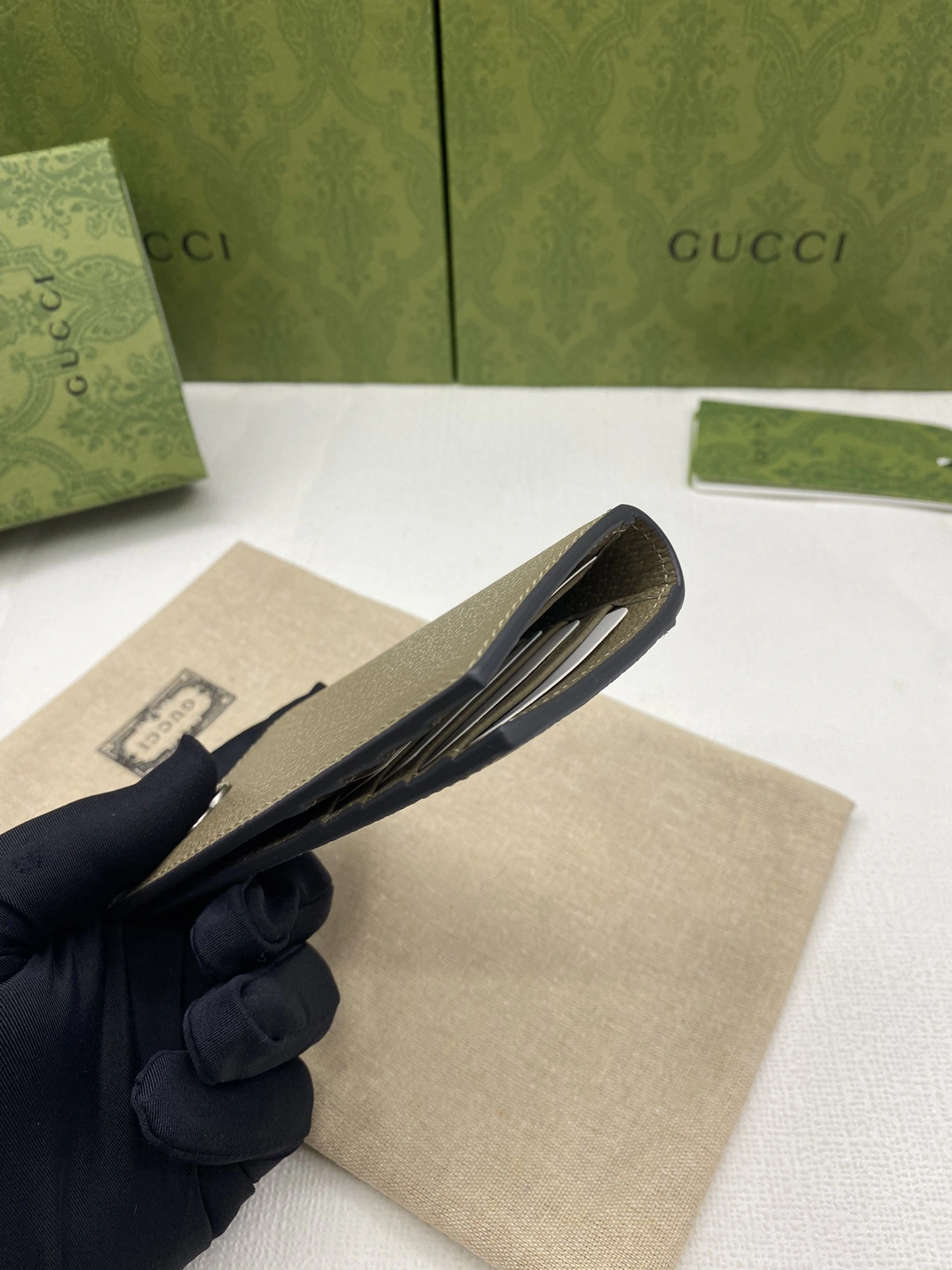 Accurate model Gucci Wallets Purse