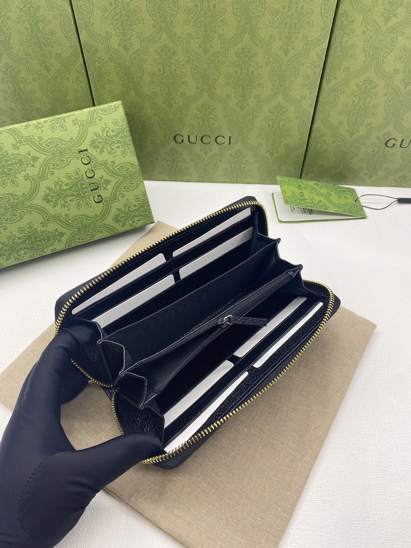 Value-priced Gucci Wallets Purse
