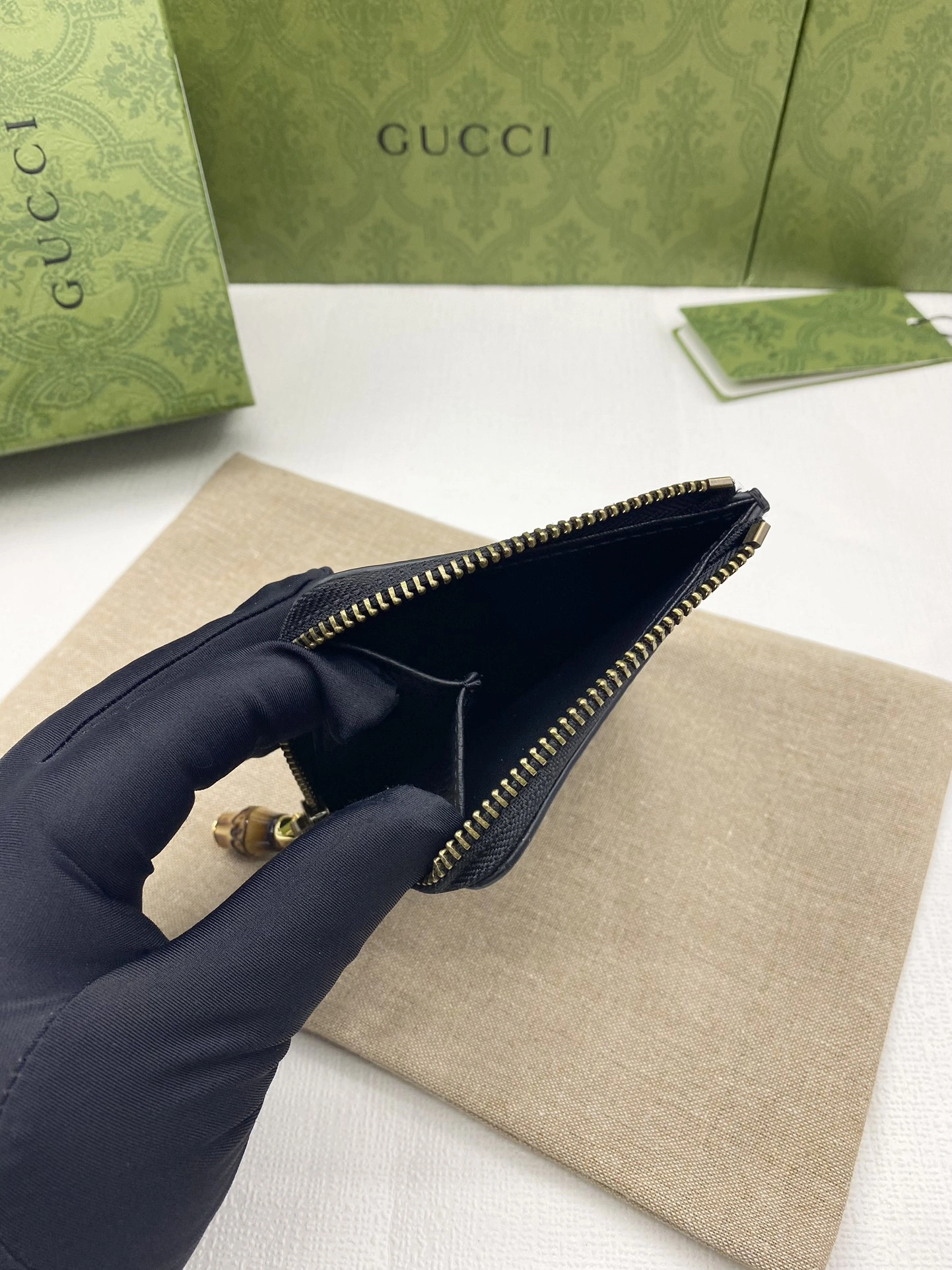 Authentic Gucci Wallets Purse