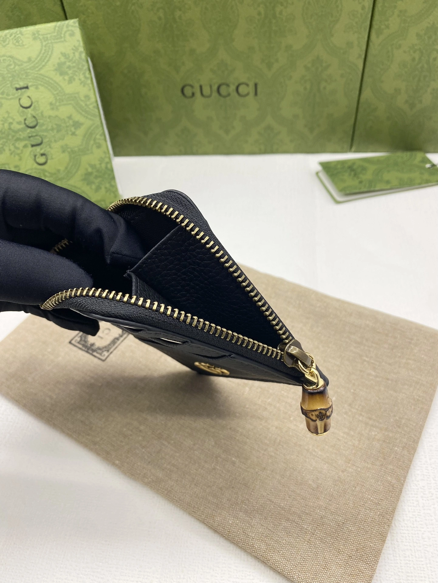 Authentic Gucci Wallets Purse