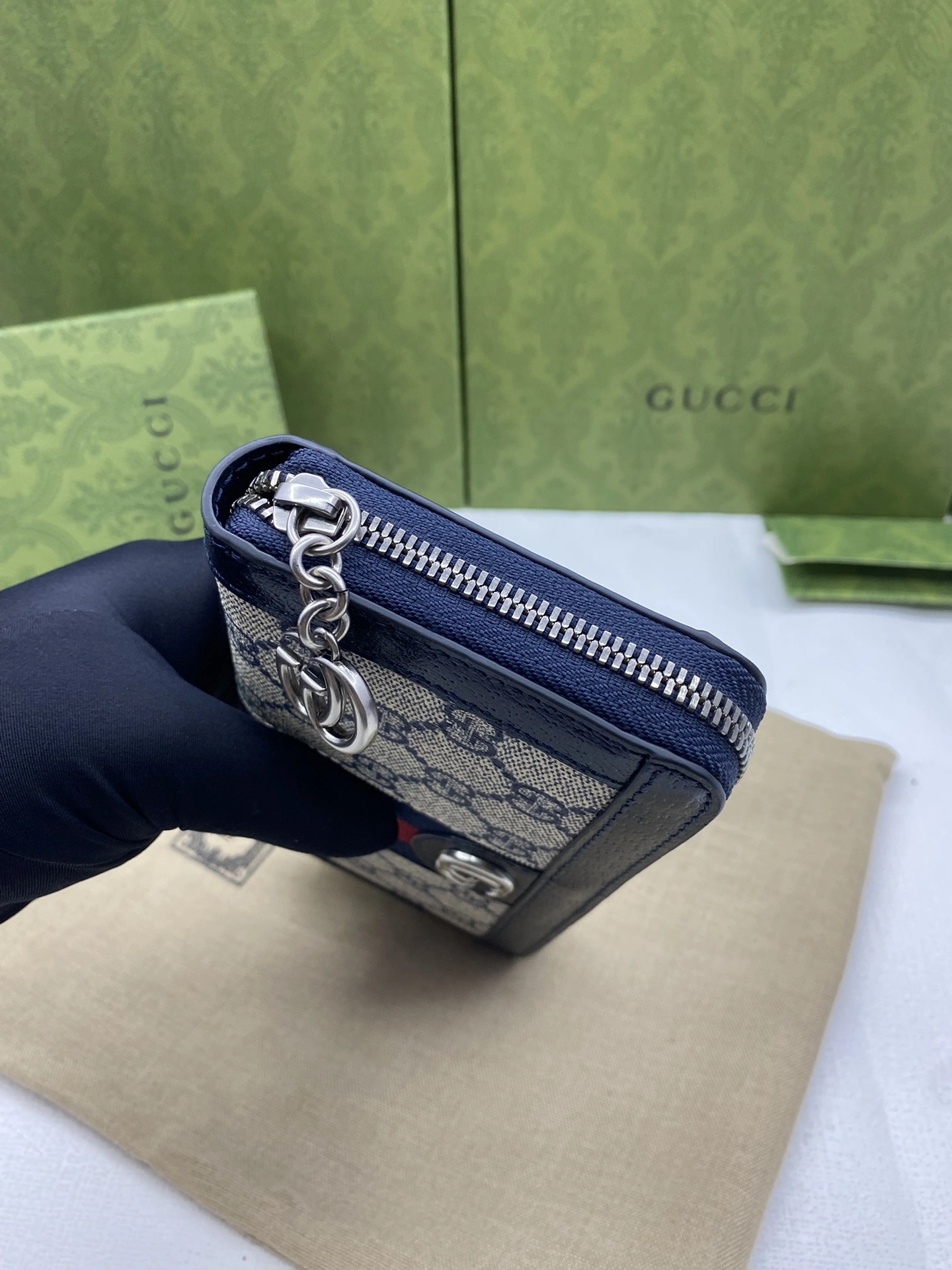 Reasonably priced Gucci Wallets Purse